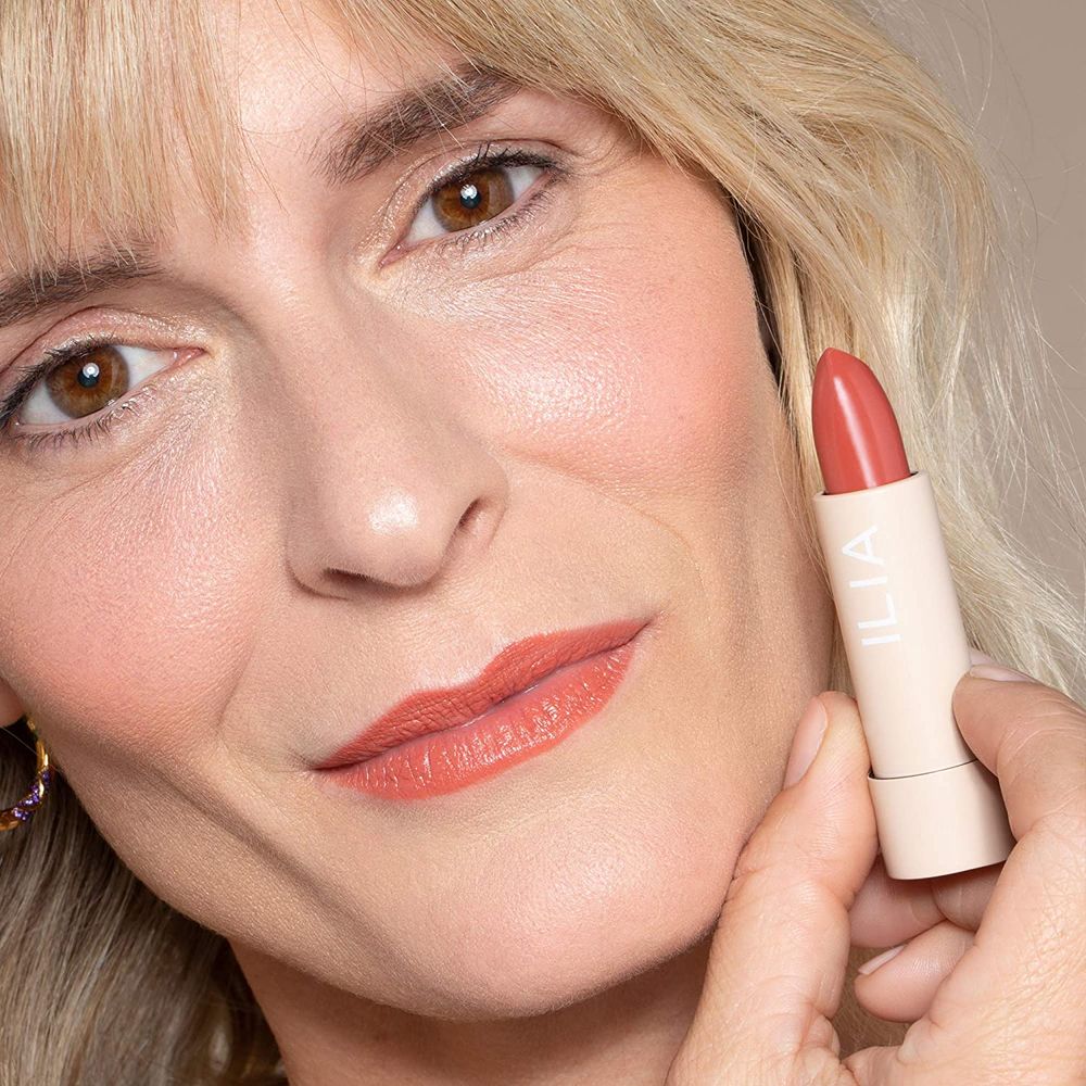 The 6 Best Terracotta Lipstick Shades for Defined Lips!