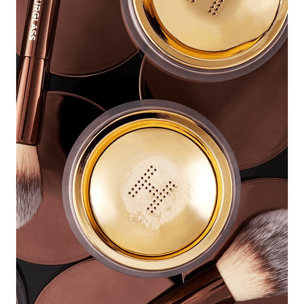 Loose Powder vs Pressed Powder: Which One Looks Best?